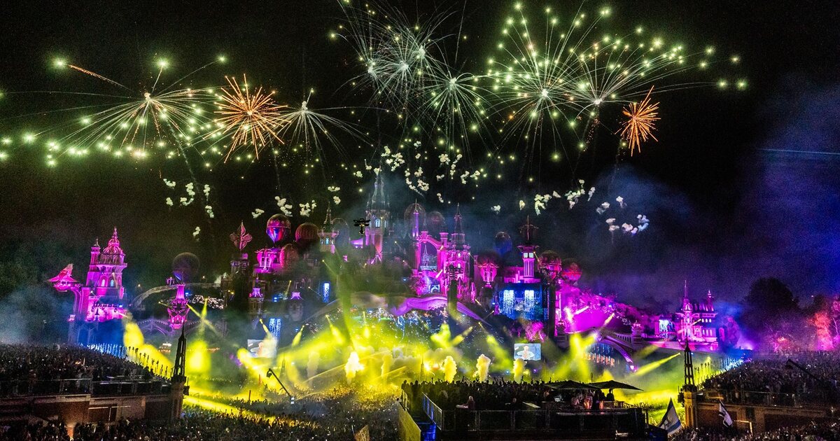 Tomorrowland 2023 - W1/Dag 2 @ Tomorrowland, Boom