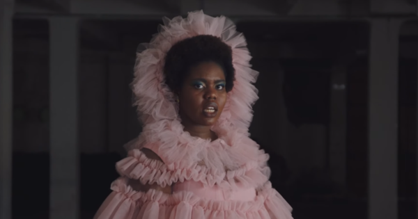 L’artiste de la semaine : la polyvalente Oriana Ikomo, étoile montante ...