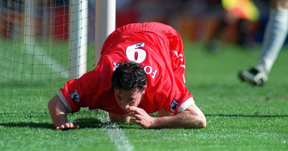Les célébrations mythiques: Robbie Fowler répond aux supporters d ...