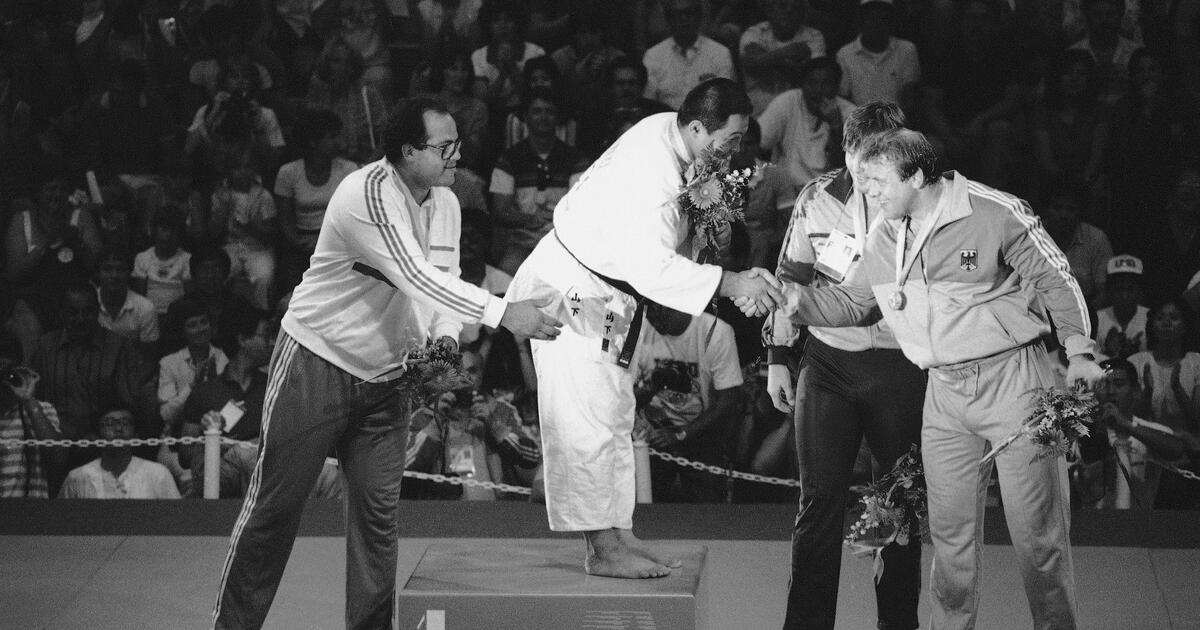 Les folles histoires des JO: le fair-play du judoka Mohamed Rashwan
