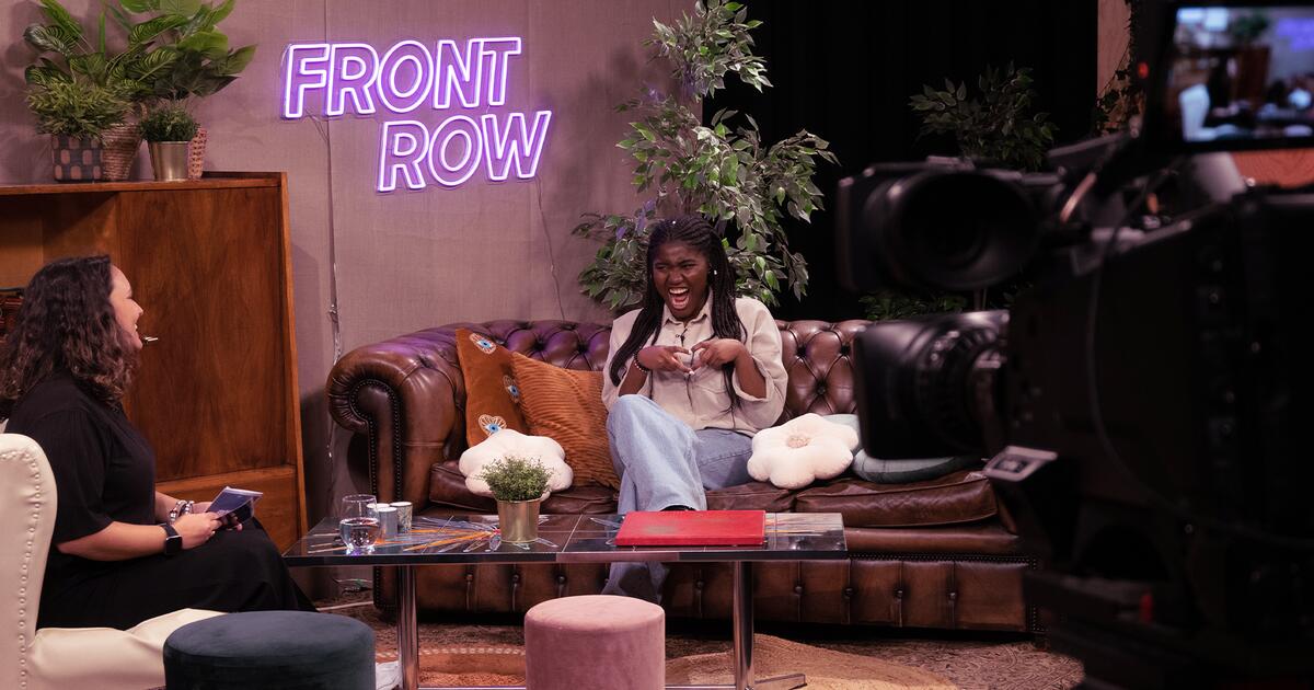 Pickx presenteert rijzende ster Rapha, een zonnige verschijning in ‘Front Row’!