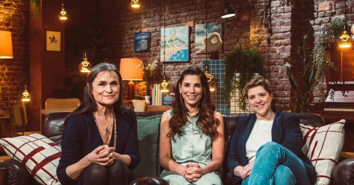 Kristien Hemmerechts en Hetty Helsmoortel sluiten seizoen van 'Saartje' af