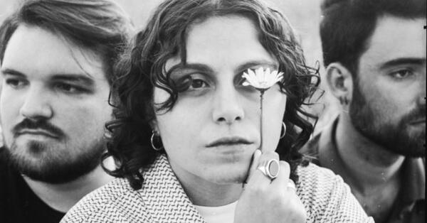 Artiest van de Week: ILA, een trio onder leiding van een indrukwekkende ...