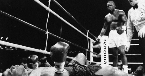 Sterallures: James 'Buster' Douglas wint van de onoverwinnelijke Tyson ...