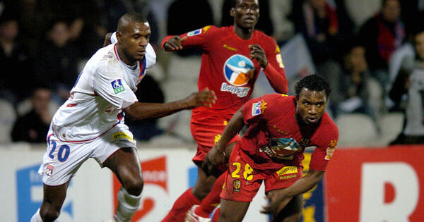 One day, one goal : Éric Abidal inscrit l'un des rares buts de sa ...