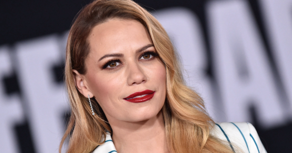 Bethany Joy Lenz, la reine méconnue des films de Noël, est à retrouver ...