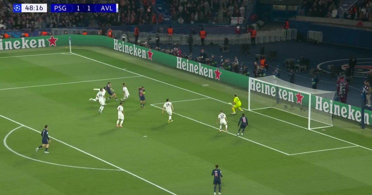 Goal: Paris Saint-Germain 2 - 1 Aston Villa, 49' Khvicha Kvaratskhelia